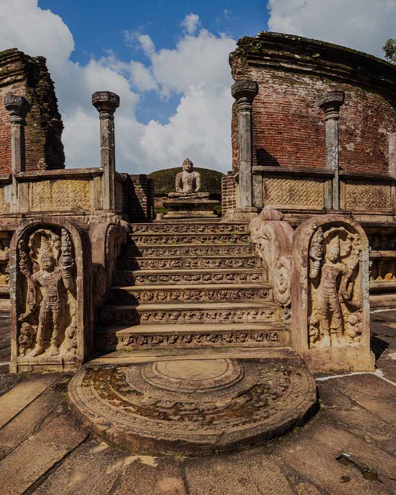 Vatadage | Attractions in Polonnaruwa | Love Sri Lanka
